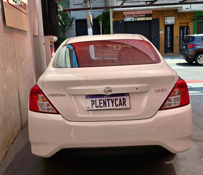Plenty Car